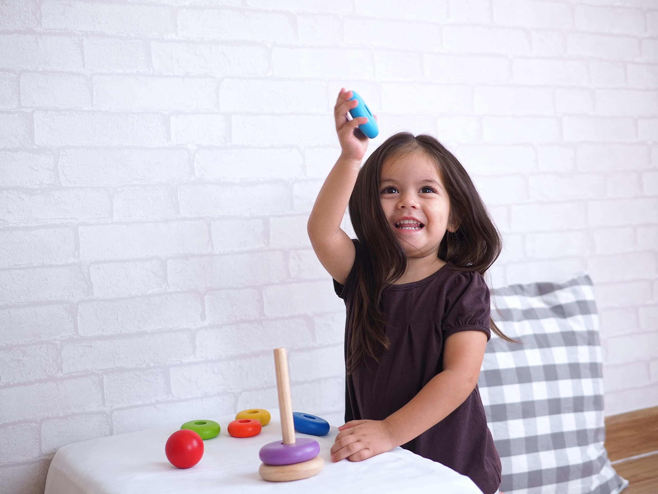 PlanToys Wooden 8 Piece Sorting and Stacking Ring Toy (5124) | Rainbow Color Collection |Sustainably Made from Rubberwood and Non-Toxic Paints and Dyes