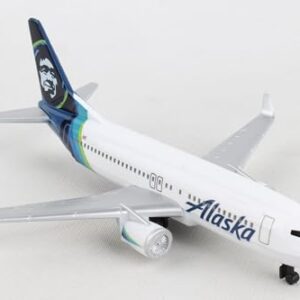 Daron Alaska Airlines Airport Playset with Die-Cast Metal Model Airplane with Plastic Parts, Cars and Transportation Toys for Kids Ages 3+