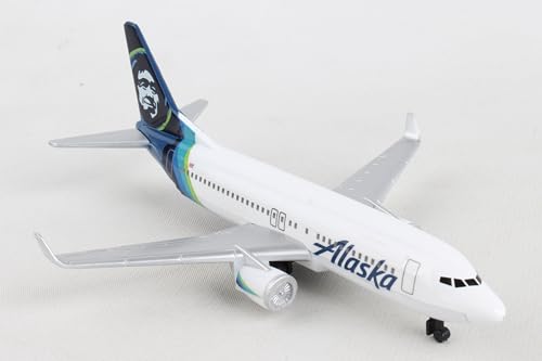 Daron Alaska Airlines Airport Playset with Die-Cast Metal Model Airplane with Plastic Parts, Cars and Transportation Toys for Kids Ages 3+