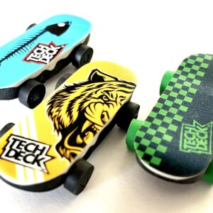 Tech Deck Bendy Boards Collectible Mini Skateboard Erasers, Rubberized Fingerboards (Set 2)