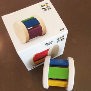 PlanToys Rainbow Roller Baby Rattle - Sustainably Made from Rubberwood Featuring Organic-Pigment Coloring and Water-Based Dyes with Gentle Sound when Rolled