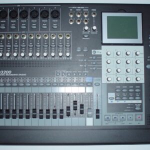 Korg D3200 Digital Recording Studio Console