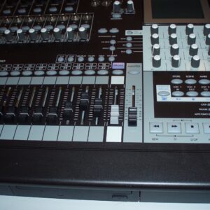 Korg D3200 Digital Recording Studio Console