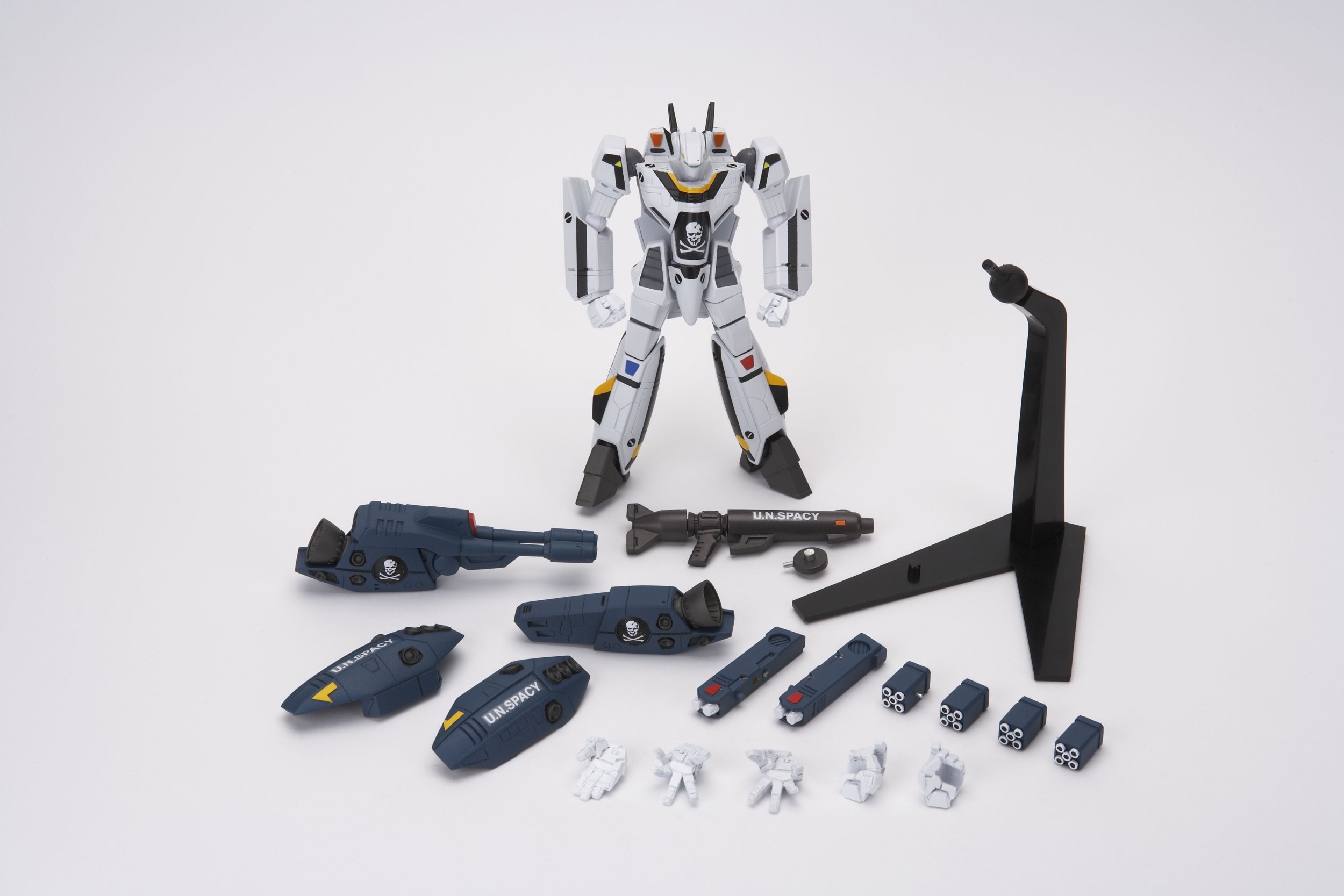 Revoltech: 036 Macross VF-1S Roy Focker Valkyrie Action Figure by Kaiyodo