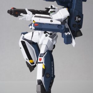 Revoltech: 036 Macross VF-1S Roy Focker Valkyrie Action Figure by Kaiyodo