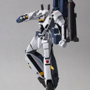 Revoltech: 036 Macross VF-1S Roy Focker Valkyrie Action Figure by Kaiyodo