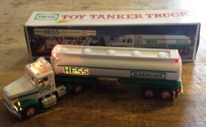 hess 1990 collectable toy tanker truck