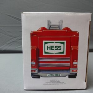 Hess 2005 Emergency Truck with Rescue Vehicle