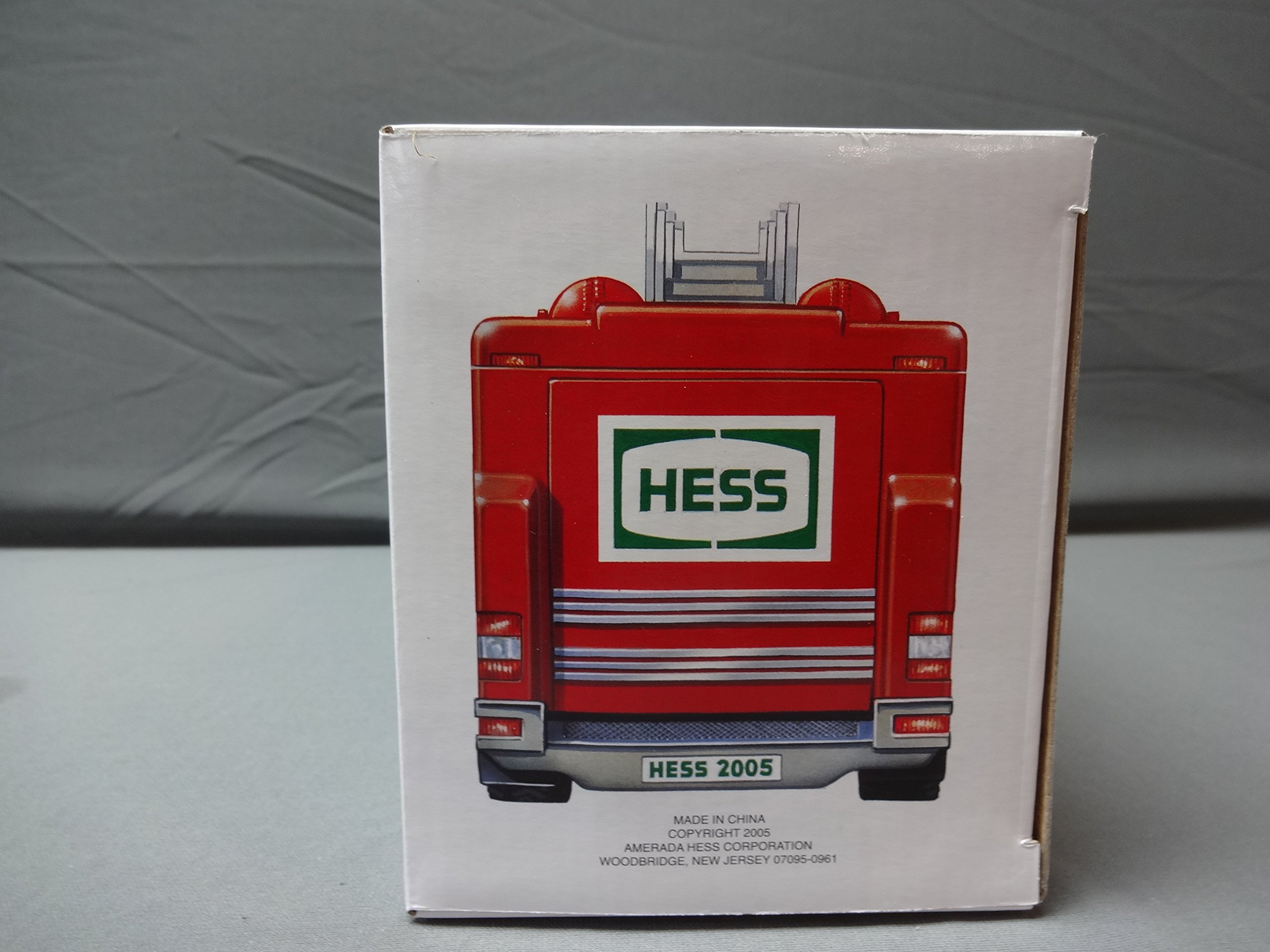 Hess 2005 Emergency Truck with Rescue Vehicle