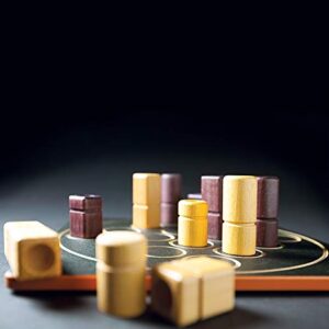 Quarto | Wooden Strategy Board Game for Adults and Families | Ages 8+ | 2 Players | 15 Minutes