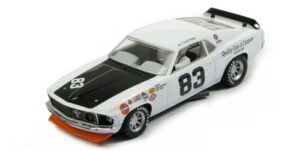 scalextric c2890 1:32 scale classic ford mustang high detail american car