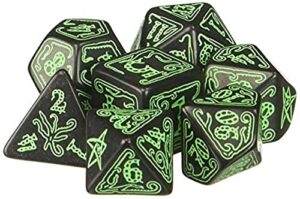 q-workshop call of cthulhu: black and green dice, set of 7