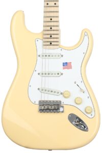 fender yngwie malmsteen stratocaster, scalloped maple fretboard - vintage white