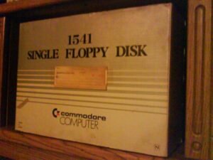 commodore 1541 single floppy disk drive