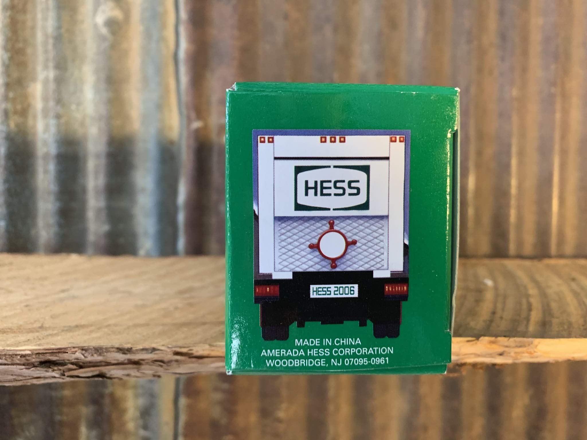 Hess Mini 18 Wheeler - 2006