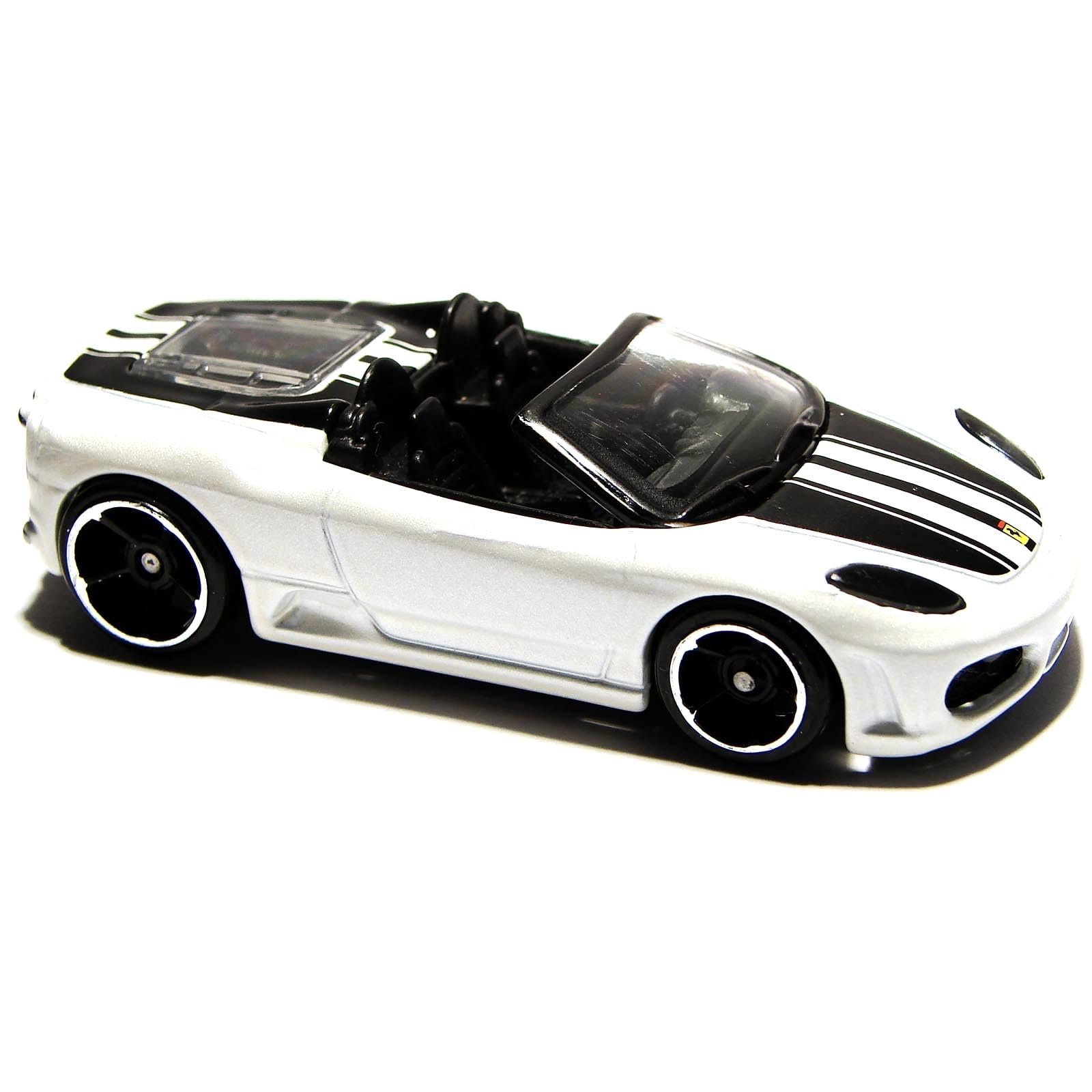 2009 Hot Wheels Dream Garage White Ferrari F430 Spider w/ Black OH5SPs #153/190 (7 of 10) 1:64 Scale