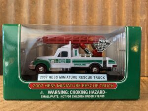 hess 2007 miniature rescue truck