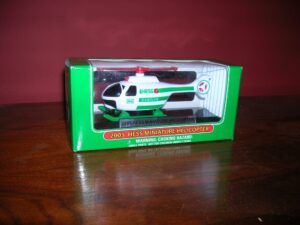 2005 hess miniature - a miniature 1995 hess helicopter