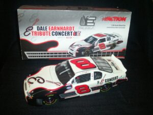 dale earnhardt jr #8 dale earnhardt sr tribute concert legend e 2003 monte carlo 1/24 scale action racing collectables hood trunk opens