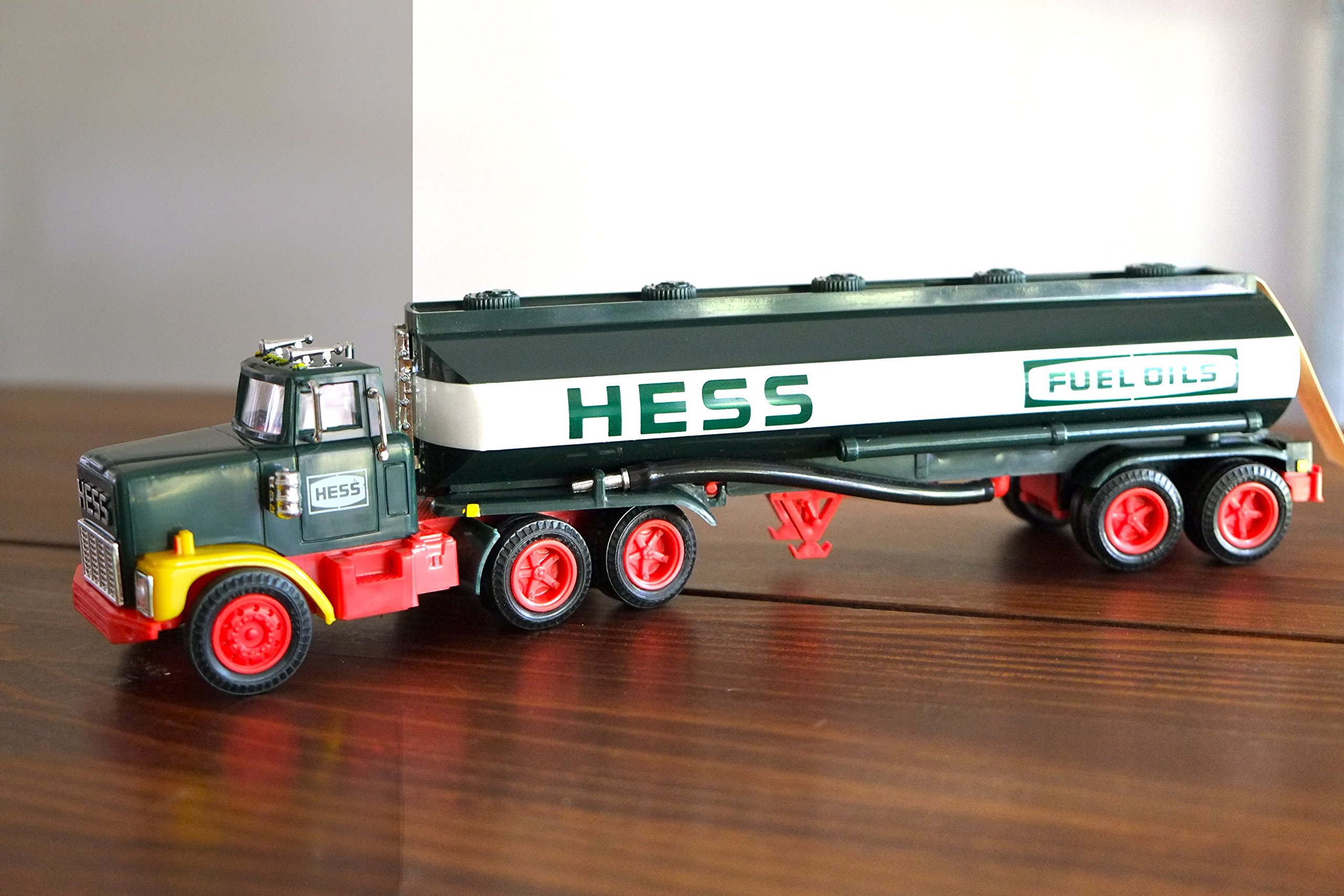 1984 Hess Oil Tanker Truck Bank