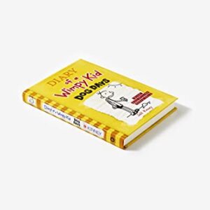 Dog Days (Diary of a Wimpy Kid #4) (Volume 4)