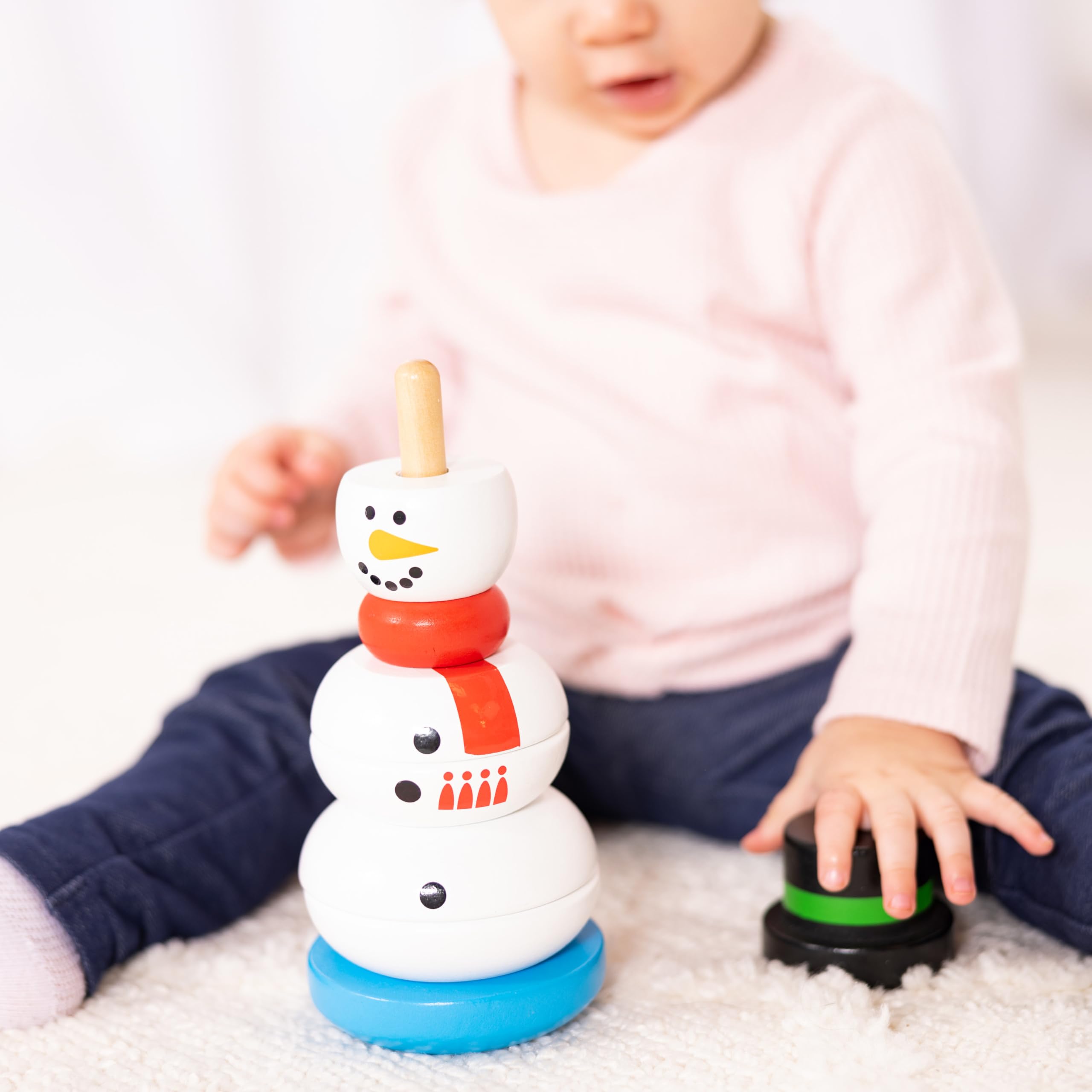 Melissa & Doug Snowman Stacker Wooden Toddler Toy (8 pcs)