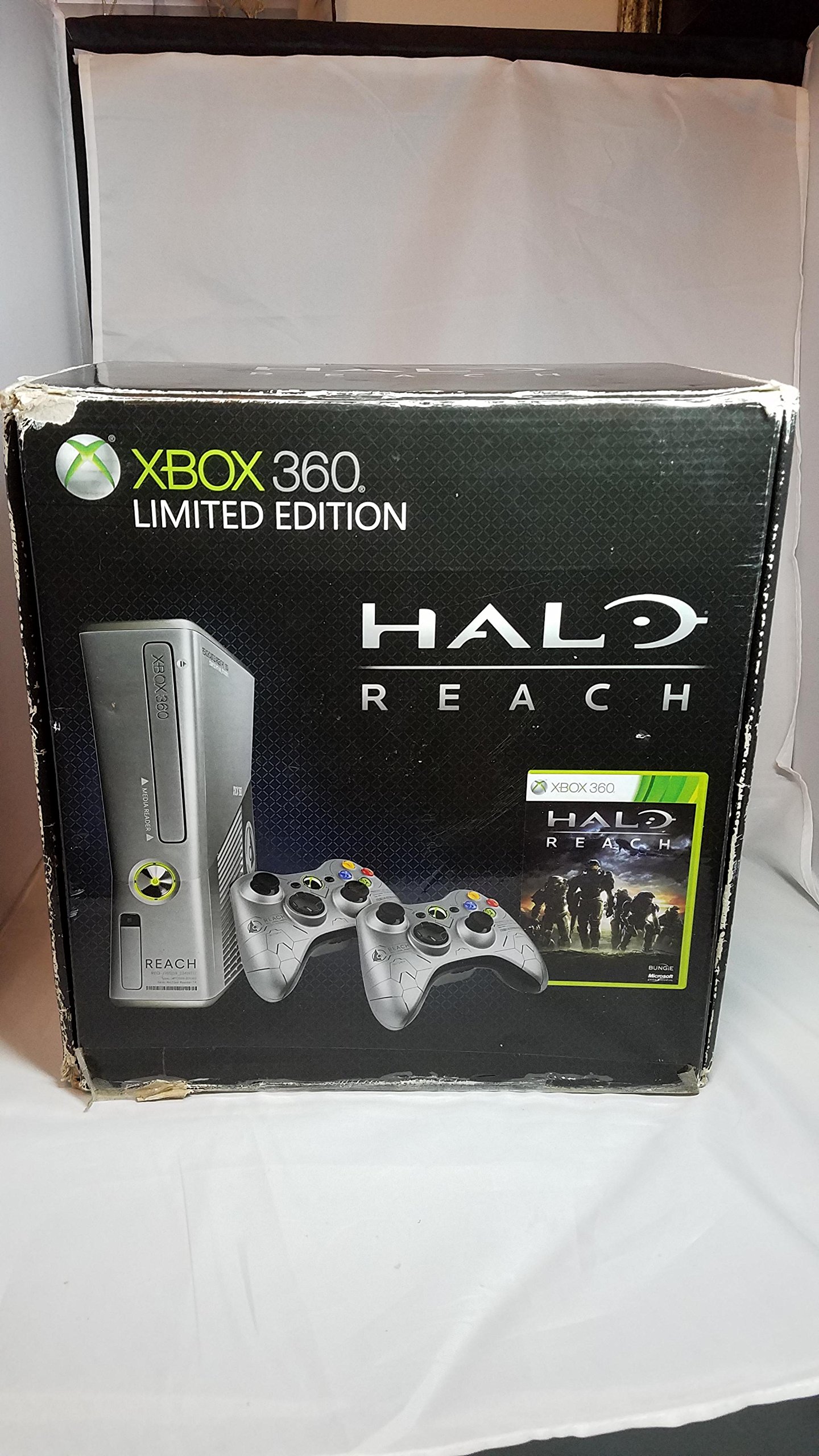 Xbox 360 250GB Halo Reach Console Bundle