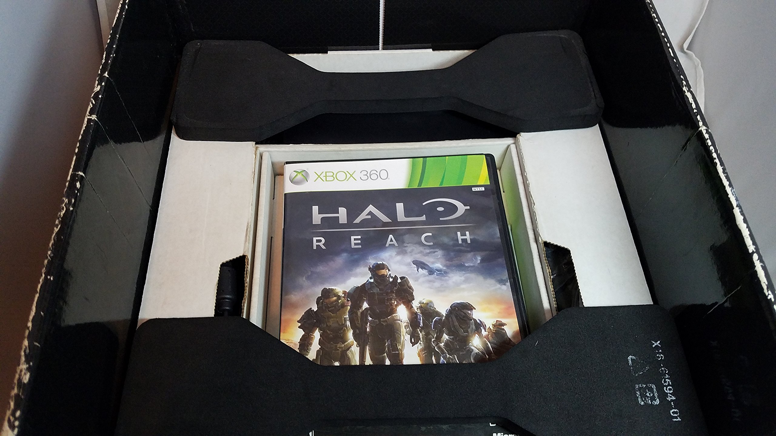 Xbox 360 250GB Halo Reach Console Bundle