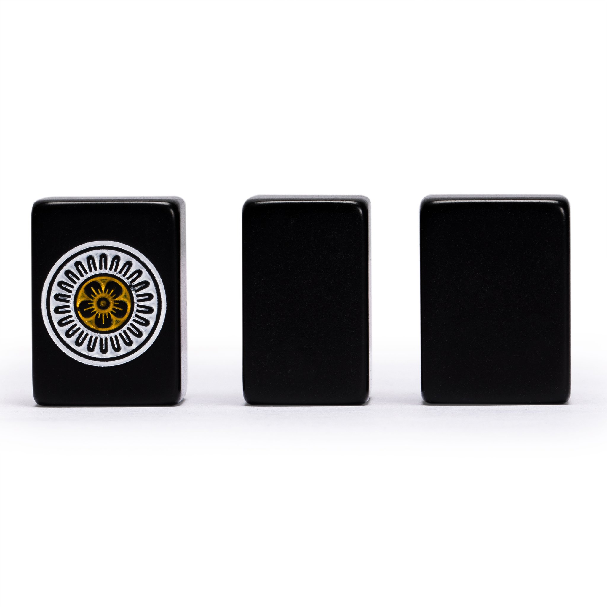 Yellow Mountain Imports Japanese Riichi Mahjong Set - Black Standard Size Tiles and Vinyl Case - with East Wind Tile, Set of Scoring Sticks, & Dice