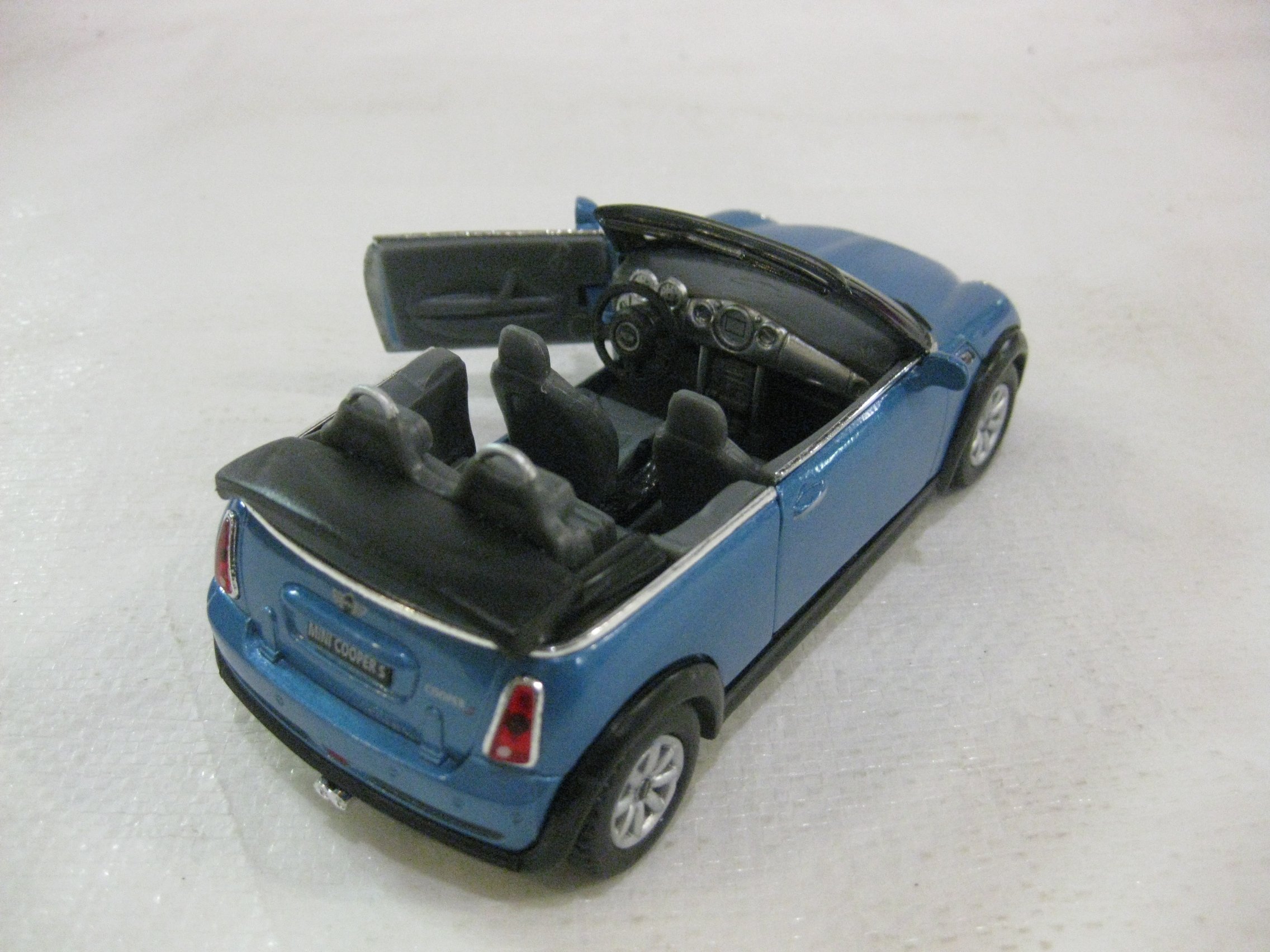 Kinsmart Mini Cooper S Convertible 1/28 Blue