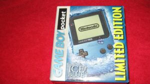 game boy pocket - ice blue