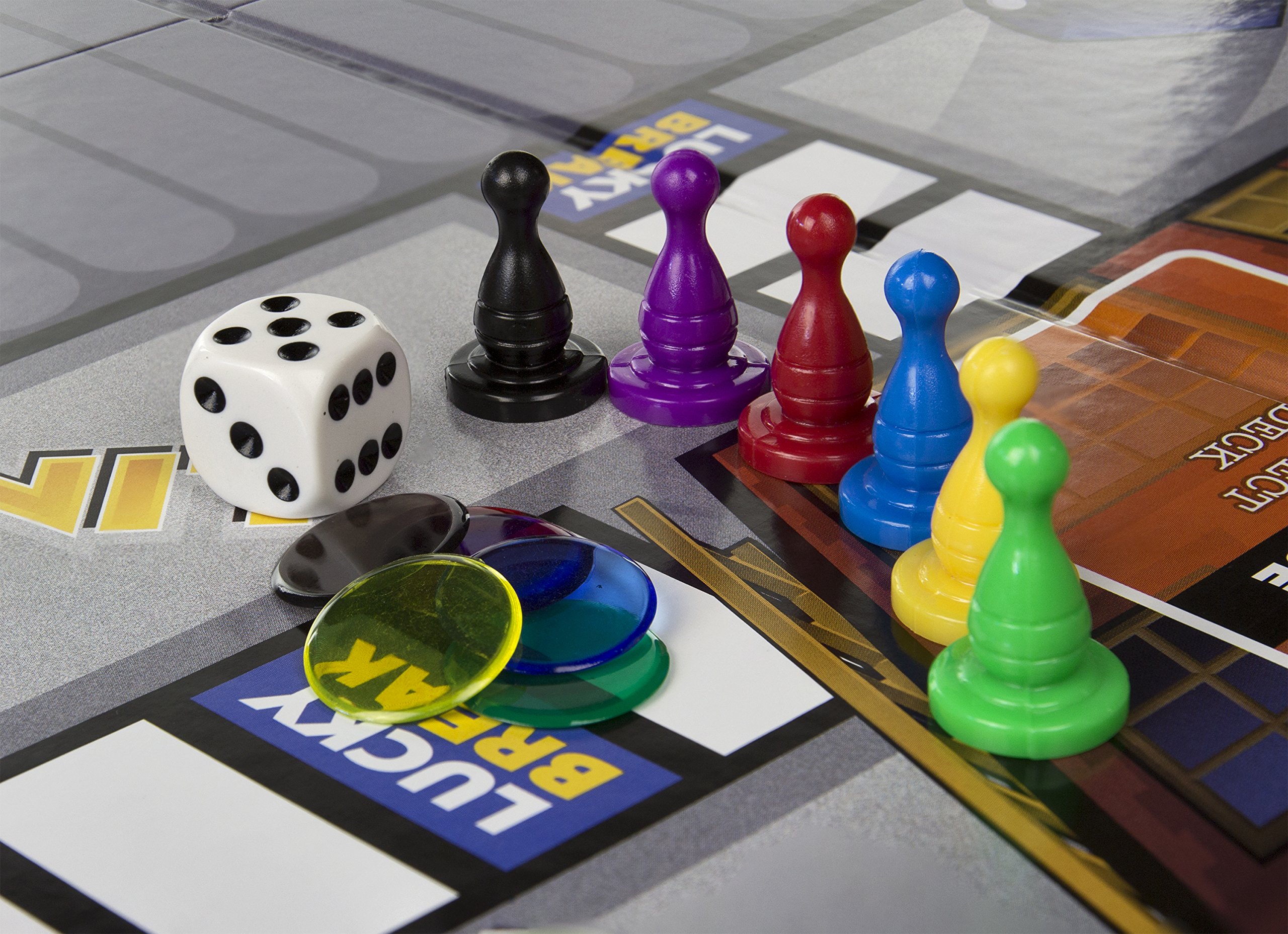 MindWare LineUp – Stimulating Memory Board Game with a Great Playing Time and Comical Crime Mystery Suspense for Ages 8 and Up