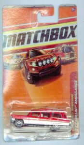 matchbox 2010-55/100 emergency response '63 cadillac ambulance 1:64 scale