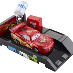 Disney Cars Toys 2 Pit Stop Launchers Lightning McQueen