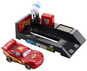 disney cars toys 2 pit stop launchers lightning mcqueen