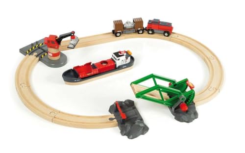 BRIO World - 33061 Cargo Harbor Set | 16-Piece Train Set with Accessories Wooden Tracks | Ideal Gift for Kids Aged 3+ | Certified Sustainable Materials