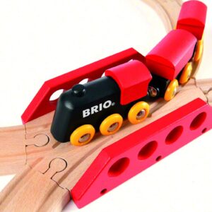 BRIO World - 33028 Classic Figure 8 Set - 22 Piece Wooden Toy Train Set with Accessories and Tracks | Enhances Creativity | Compatible Toys | FSC-Certified Wood | Perfect for Kids Age 2+