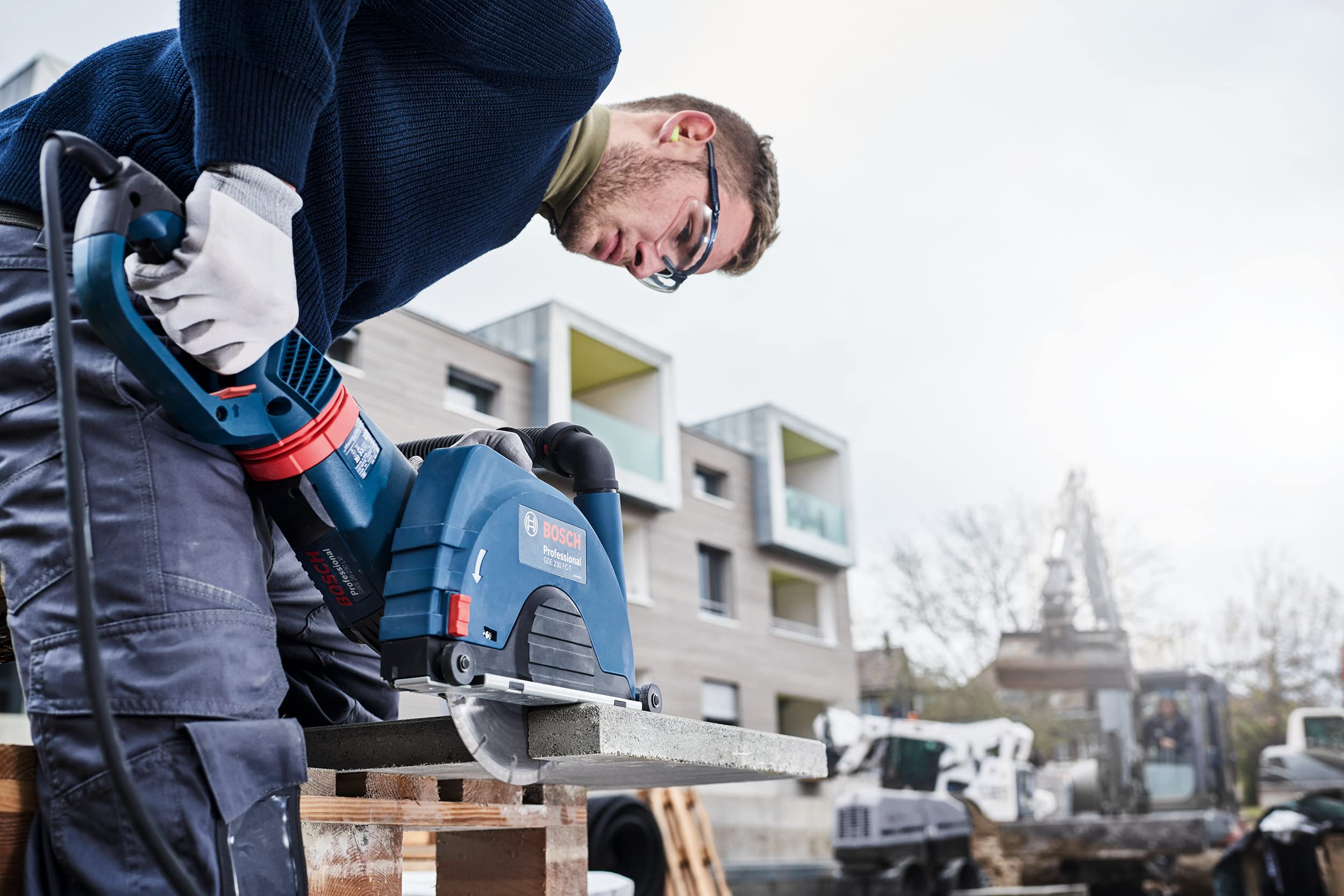 Bosch Professional 1x Diamond Cutting Disc Standard for Concrete (for Concrete, Cellular Concrete, Ø 350 x 20/25,40 x 2,8 x 10 mm, Accessories for Table Saws, Petrol Saws)