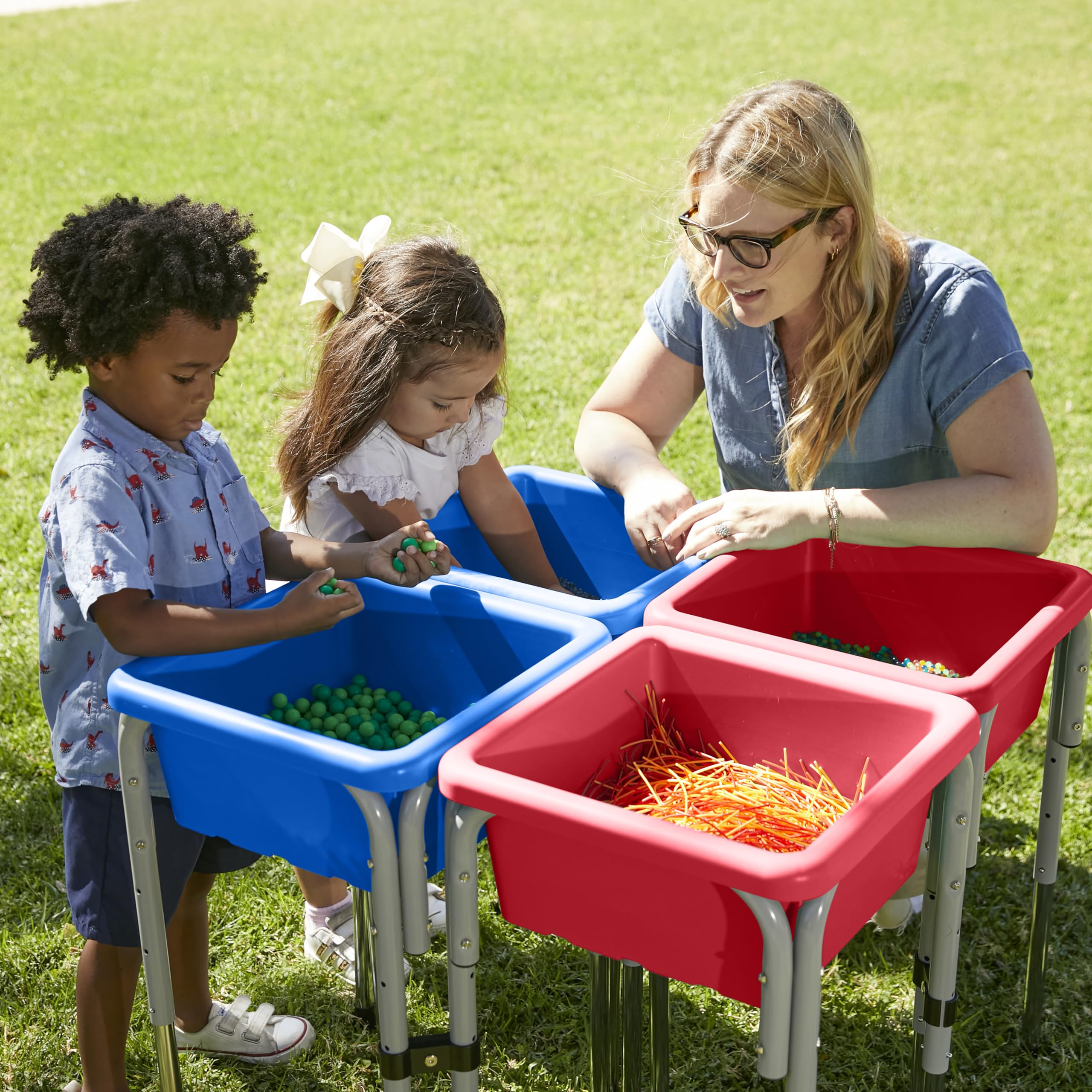 ECR4Kids 4-Station Sand and Water Adjustable Play Table, Sensory Bins, Blue/Red