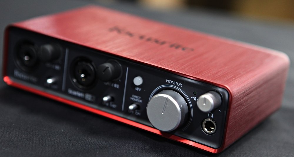 Focusrite Scarlett 2i2 (1st Gen) USB Recording Audio Interface