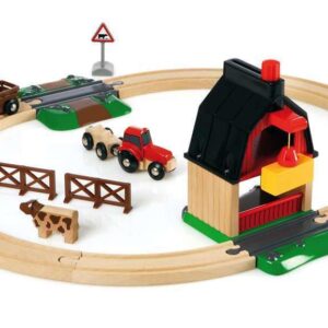 BRIO 33719 Farm Railway Playset – Interactive Toy Train Set for Kids | FSC-Certified Wood | Expandable Tracks | Promotes Skill Development