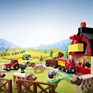 BRIO 33719 Farm Railway Playset – Interactive Toy Train Set for Kids | FSC-Certified Wood | Expandable Tracks | Promotes Skill Development