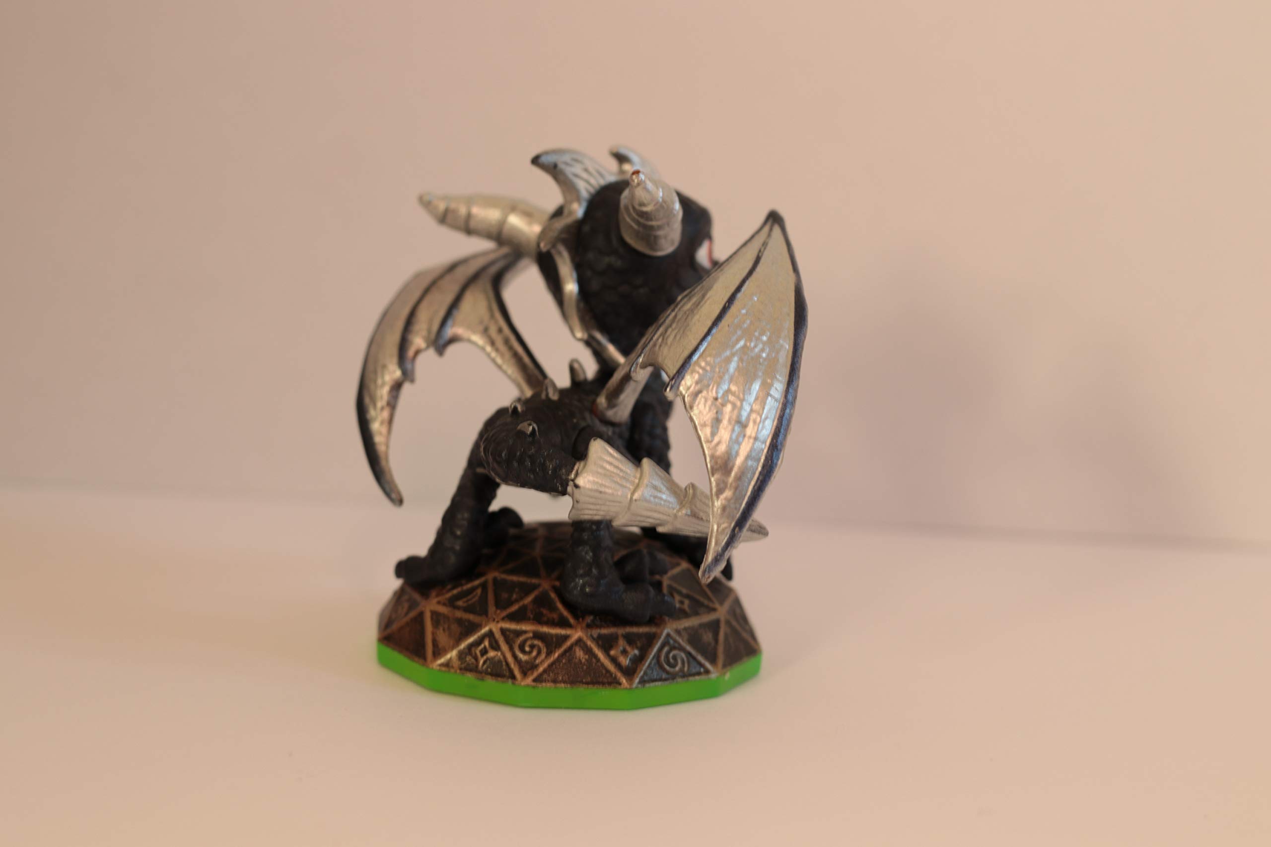 Skylanders Spyros Adventure LOOSE Mini Figure DARK Spyro SILVER Wings Includes Card Online Code