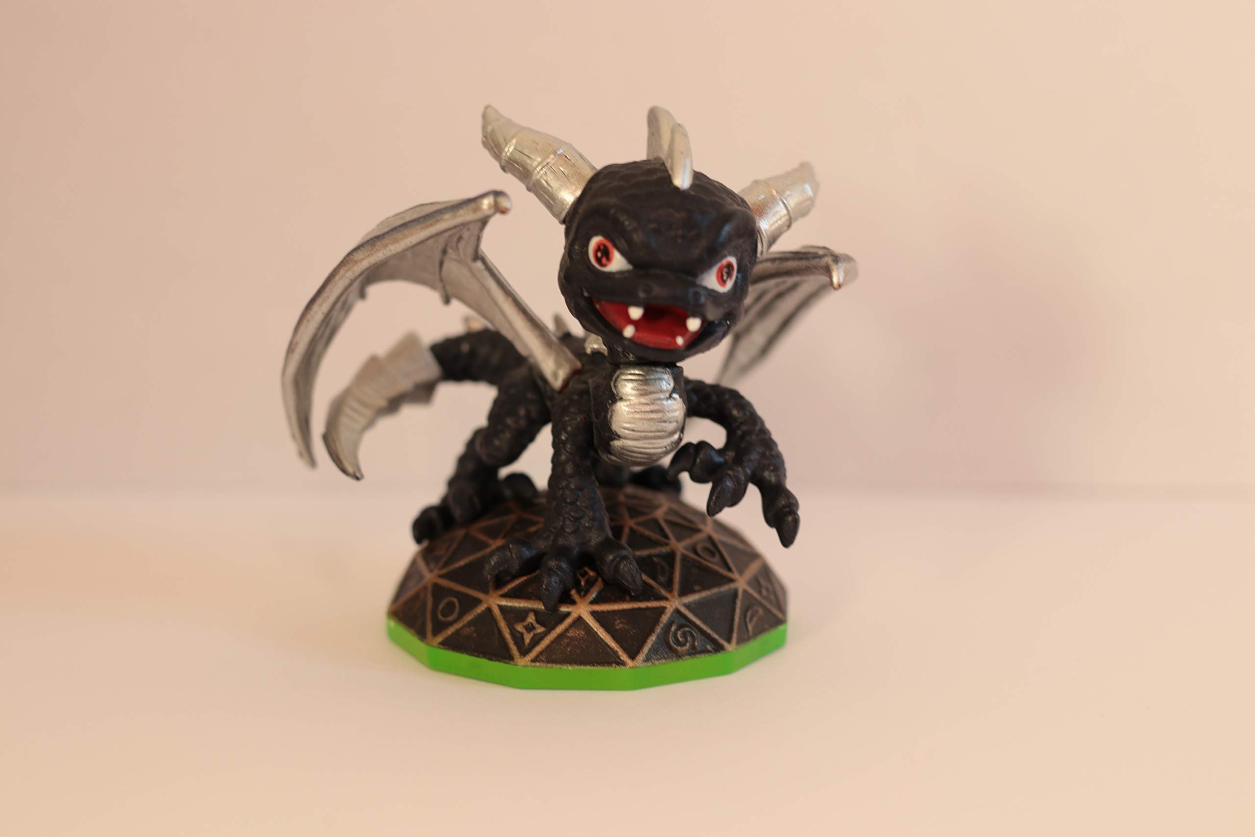 Skylanders Spyros Adventure LOOSE Mini Figure DARK Spyro SILVER Wings Includes Card Online Code