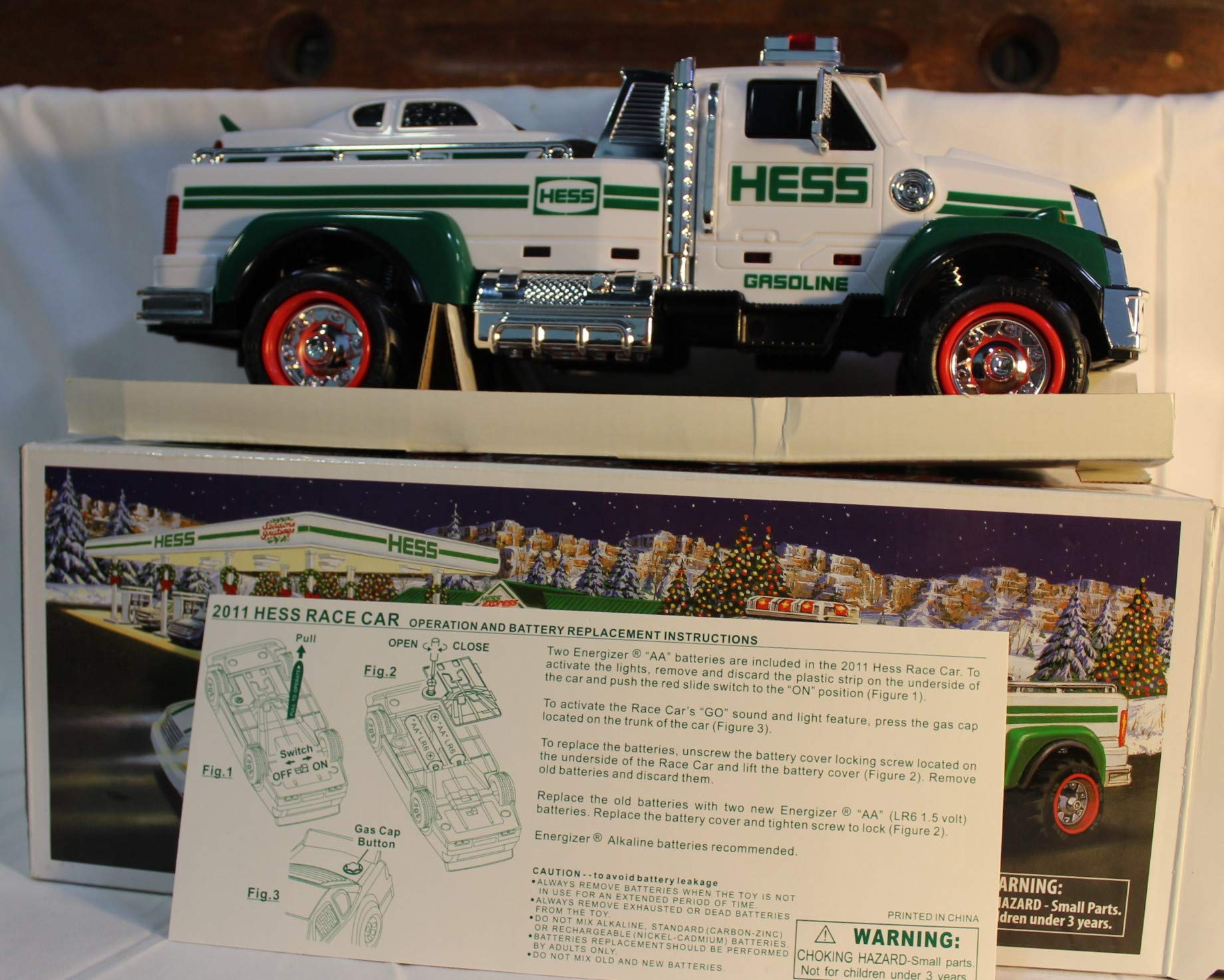 Hess 2011 Toy Truck and Race Car