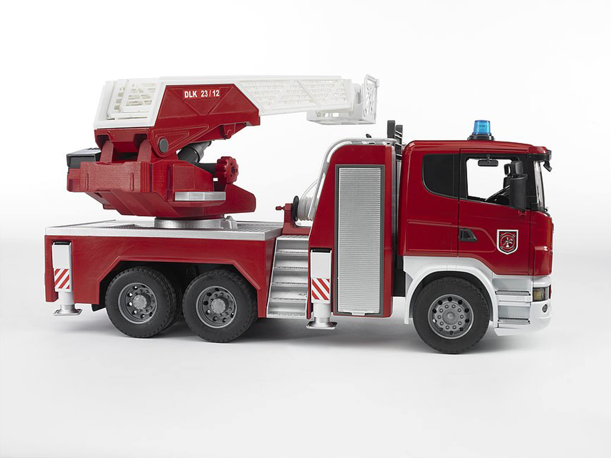 Bruder 03590 Scania R-Serie Fire Engine with Water Pump and L and S Module