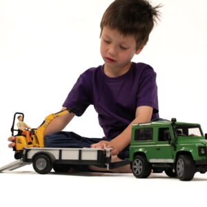 Bruder Land Rover Defender Rigid Drawbar Trailer Jcb Micro Excavator and Construction Worker for unisex-children