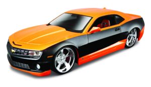 maisto 1:24 scale design assembly line 2010 chevrolet camaro ss die-cast vehicle - colors may vary