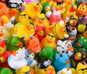 rhode island novelty assorted rubber ducks, set of 100