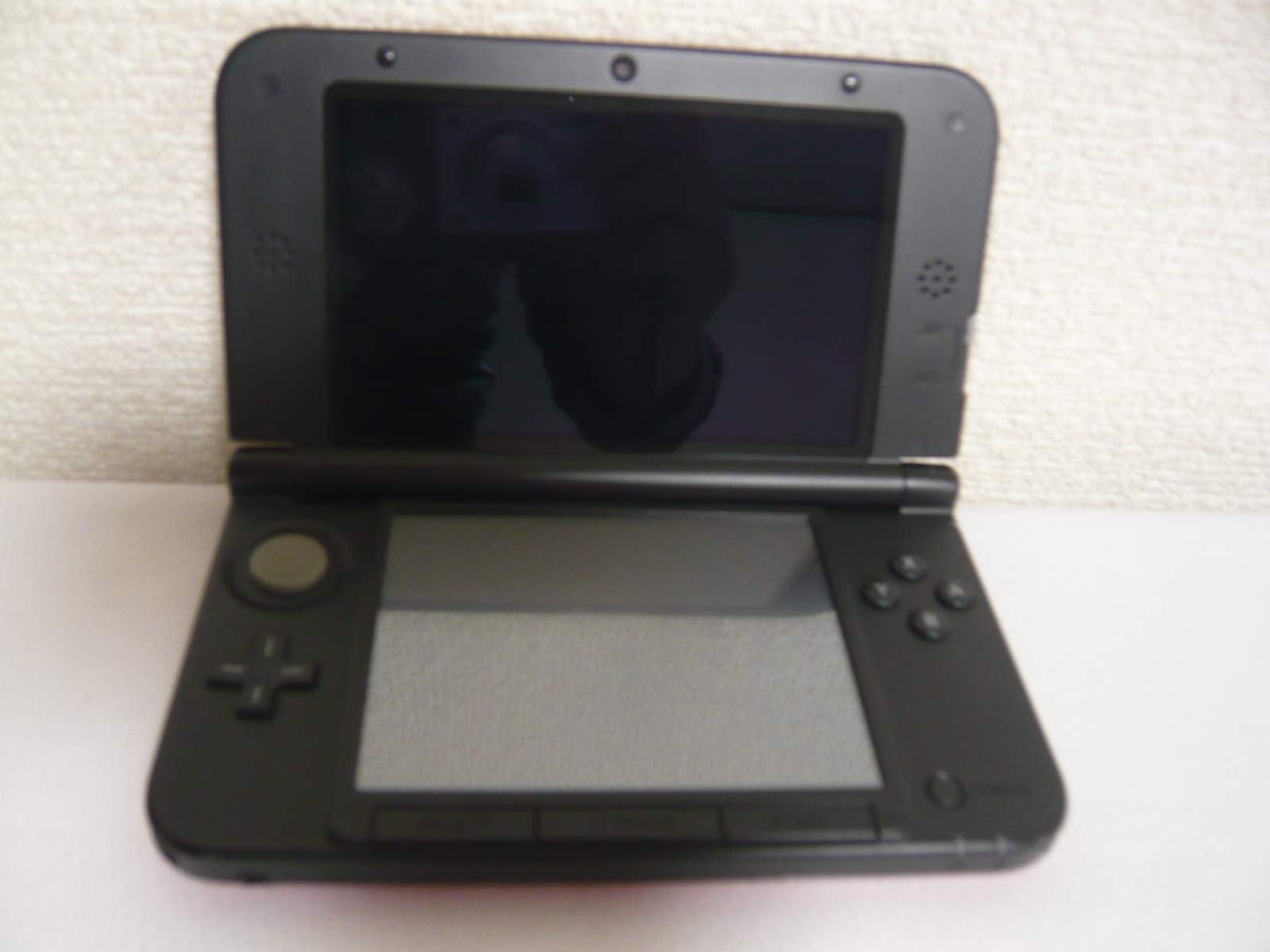 Nintendo 3DS LL Portable Video Game Console - Red & Black - Japanese Version (only plays Japanese version 3DS games)